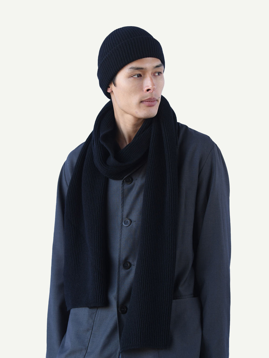The Black Cashmere Scarf – Ecova